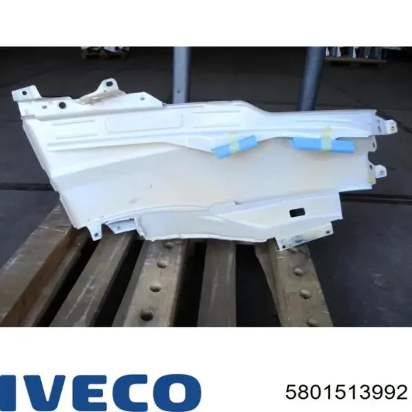 5802382341 IVECO Aleta delantera izquierda