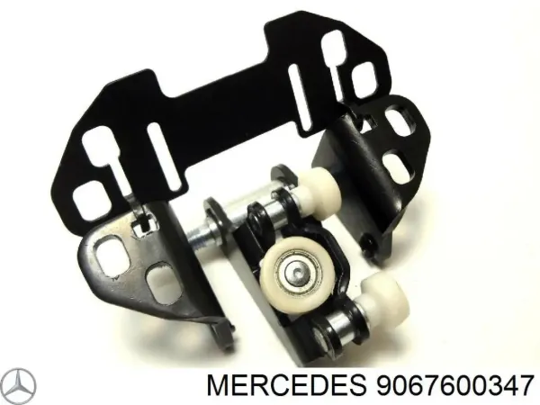 9067600347 MERCEDES Guía rodillo, puerta corrediza, derecho central