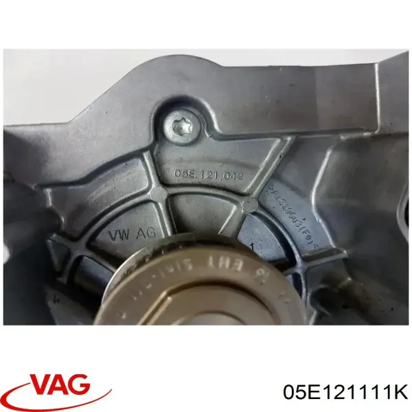 05E121111R VAG bomba de agua