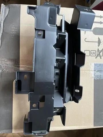 GSH750104 MAZDA Soporte de parachoques delantero izquierdo